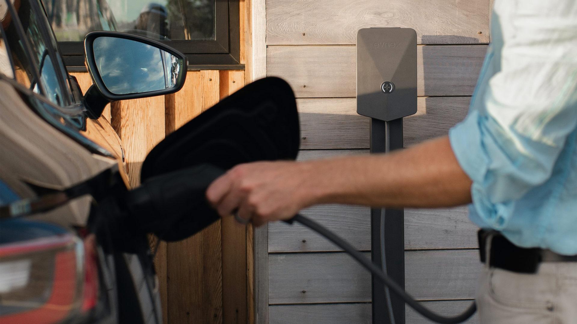 Unplugging the Pros and Cons of Home EV Charging vs. Public Charging ...